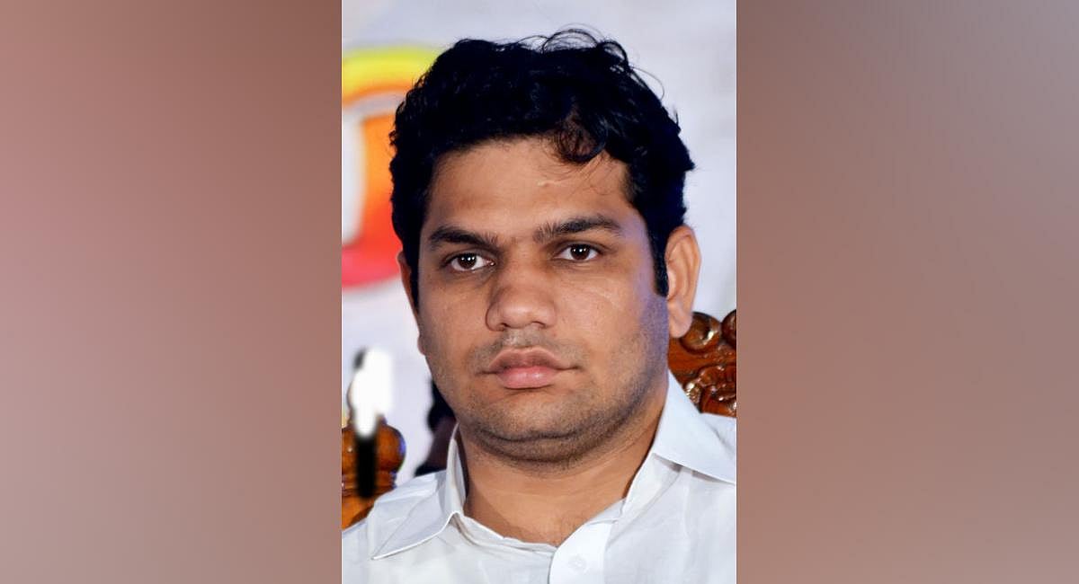 CMO conspired with BJP to leak pvt bill, alleges Hibi Eden