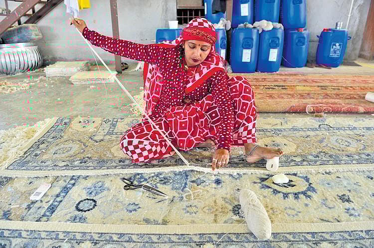 Knots of freedom: How women carpet makers are crafting story through ...