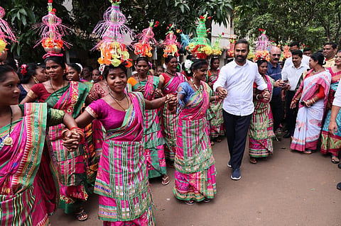 Tribals in Odisha take to streets on Indigenous People Day
