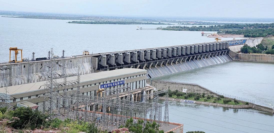 Karnataka's Almatti Dam up to brim despite scanty rain