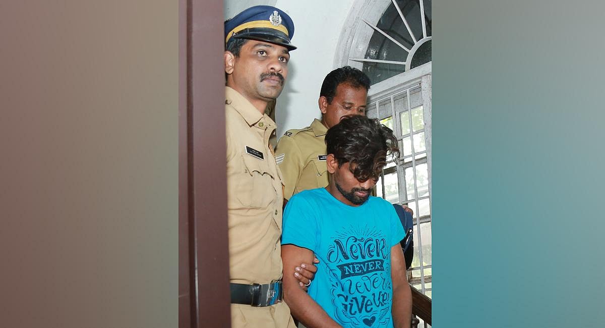 Aluva murder: Witnesses identify Alam