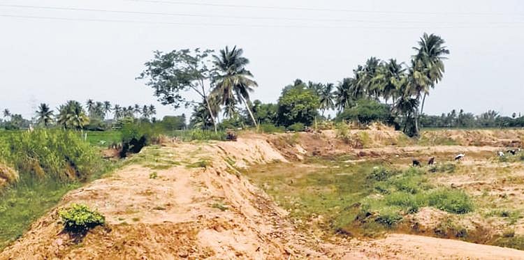Desilting of rivers carried out by PWD ineffective, allege Lalgudi farmers