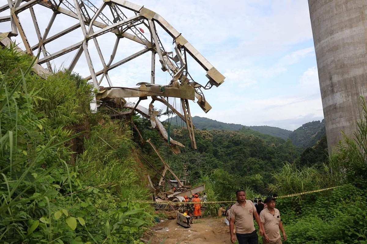 18 killed as under-construction railway bridge collapses in Mizoram