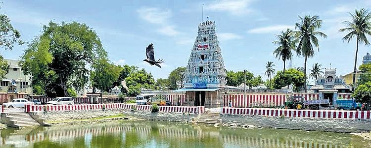 Devotees say water from canal polluting pond at Pullambadi's ...