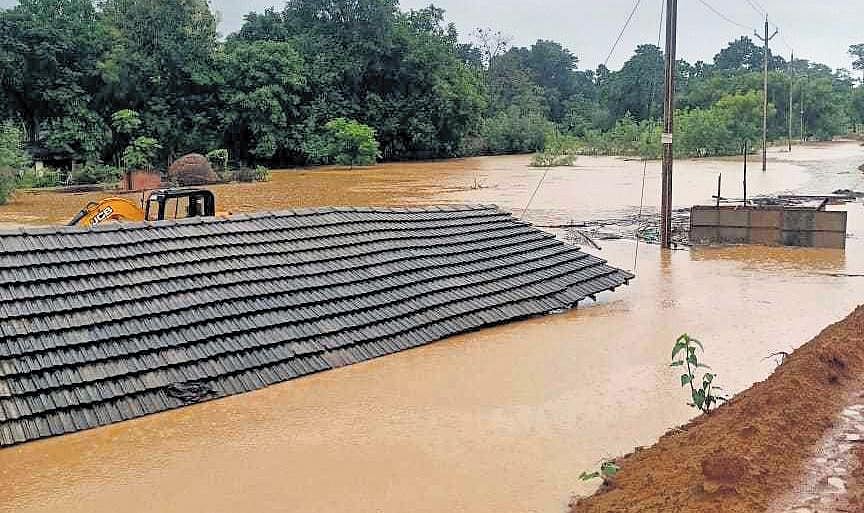 Rain triggers flood fear as rivers swell in aRain triggers flood fear ...