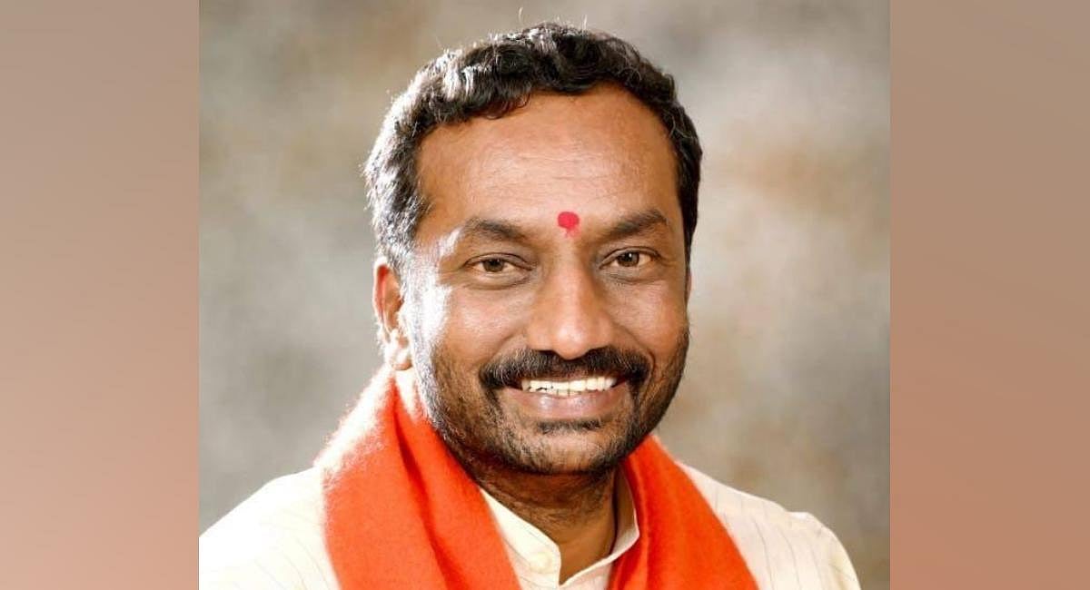 BJP's Raghunandan reminds Telangana CM over CBI probe demand in ...