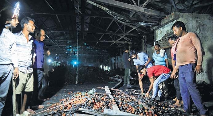 Sheds damaged in Azadpur Mandi fire to be repaired in 45 days