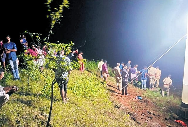 3 missing as country boat capsizes in Peechi dam