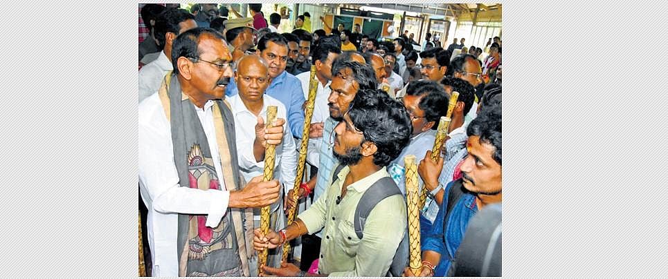 TTD arms devotees on Alipiri route in AP