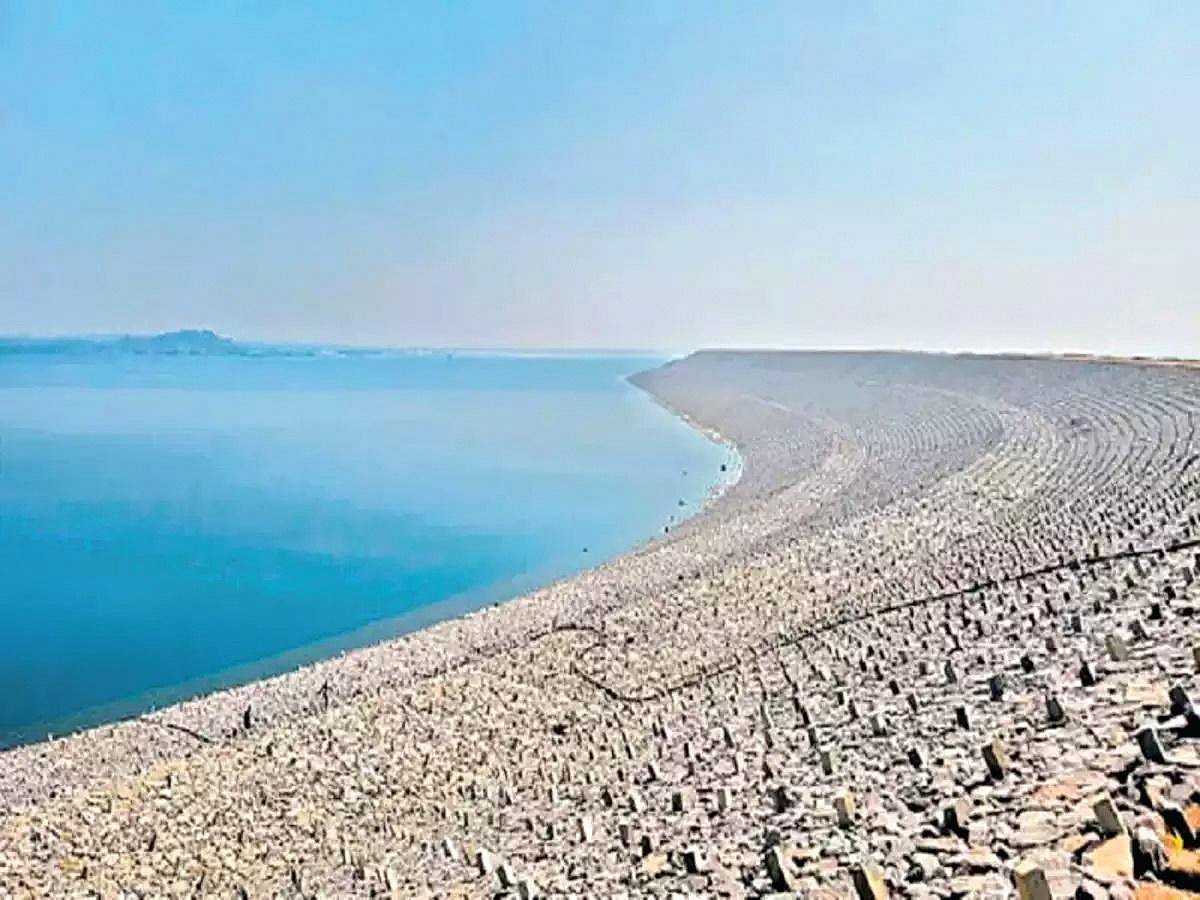 Godavari water flows into Mallanna Sagar,to continue for 20 days