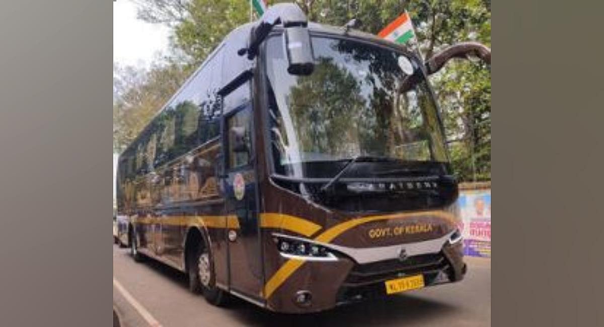 'Nava Kerala Sadas' bus gets off to bumpy start in new avatar