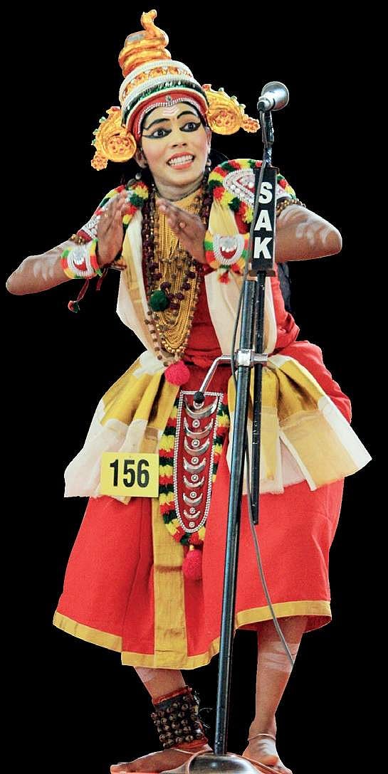 In a first, girl performs Parayan Thullal