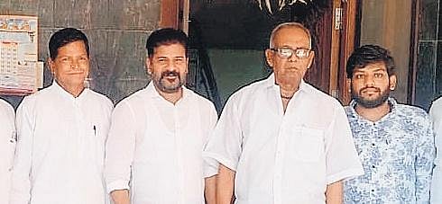 Gurunath Reddy all set to dump BRS for Congress