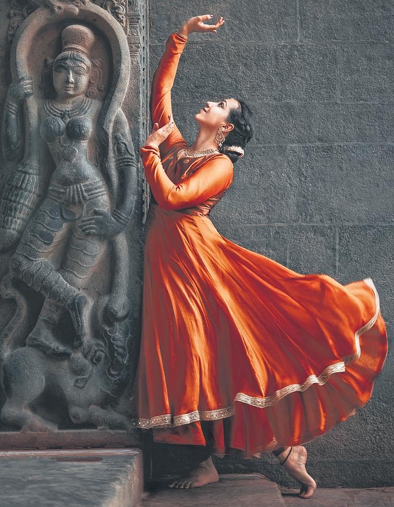 Indian Dance Poses Photography 2,122 Bharatanatyam Poses Royalty Free