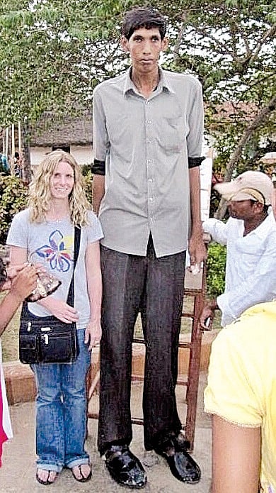 Gattaiah, Tallest Man in India, Dies at 40
