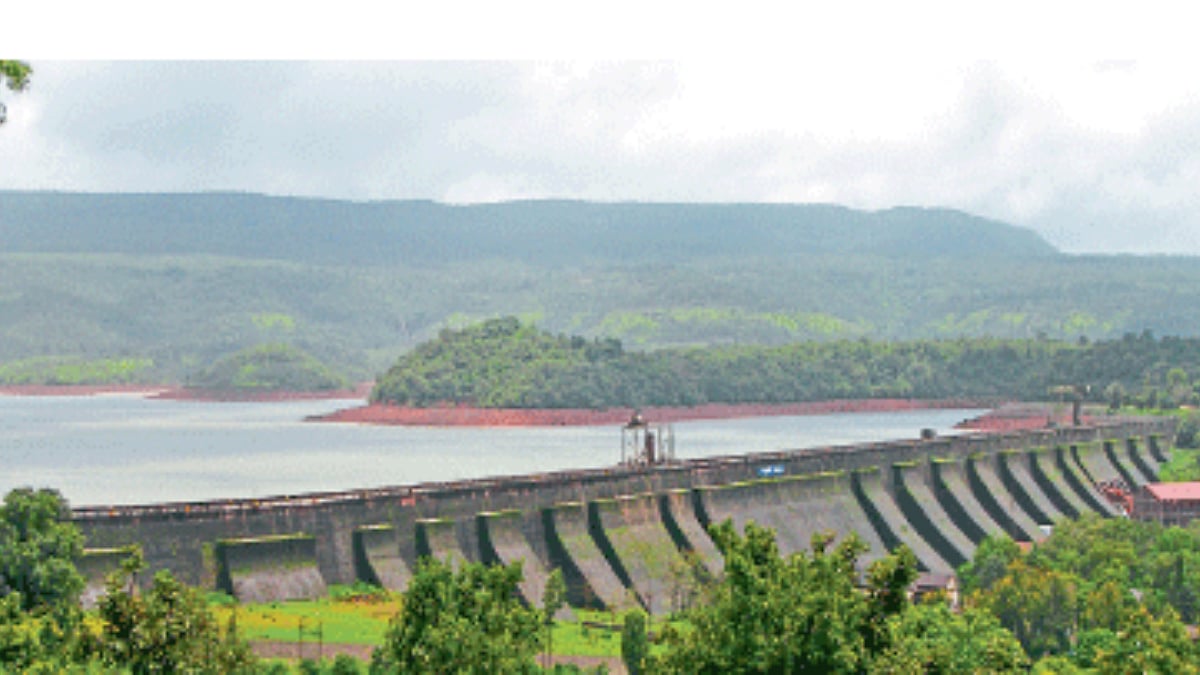 Radhanagari Dam Water Storage | राधानगरीतील धरणांत महिनाभर पुरेल इतका ...