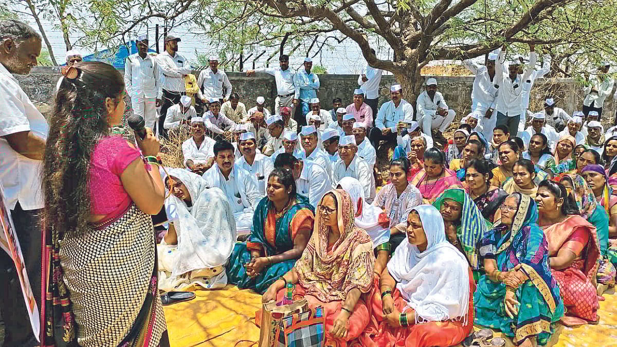 Kukadi Water । कुकडी प्रकल्पाच्या हक्काच्या पाण्यासाठी ठिय्या । Protest ...