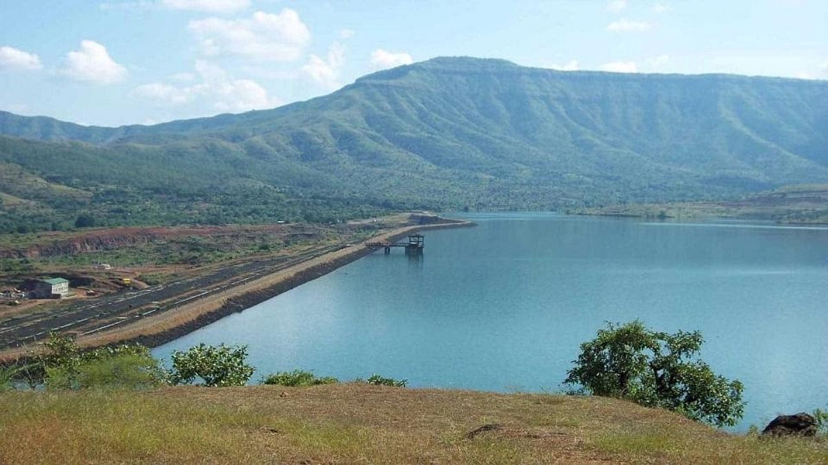 Nira Devghar Dam नीरा-देवघर धरण १०० टक्के भरले ; ७५० क्युसेकने पाण्याचा ...