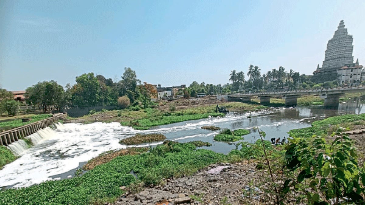 Ashadhi Vari | दूषित पाण्यातच करावे लागणार तीर्थस्नान | Pilgrimage bath ...