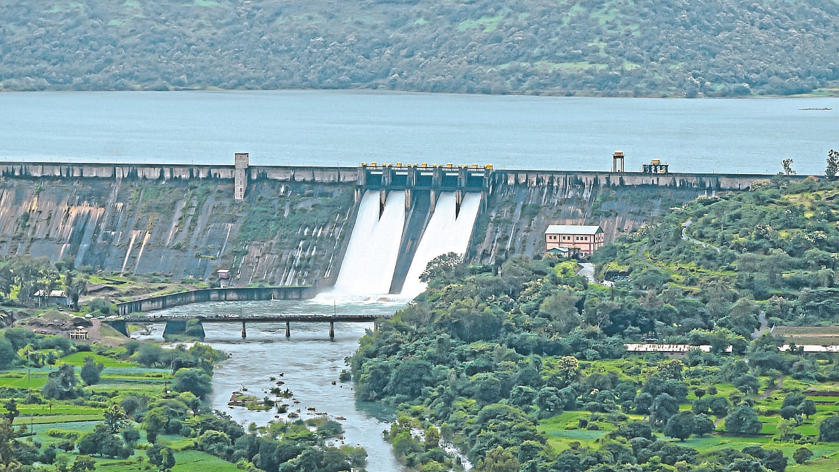 Pune Rain Latest Update : सात धरणांतून विसर्ग । Circulation through ...