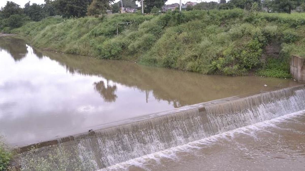 Jalyukt Shiwar Work | नांदेडला १४३ गावांत ‘जलयुक्त’ची कामे | Works of ...