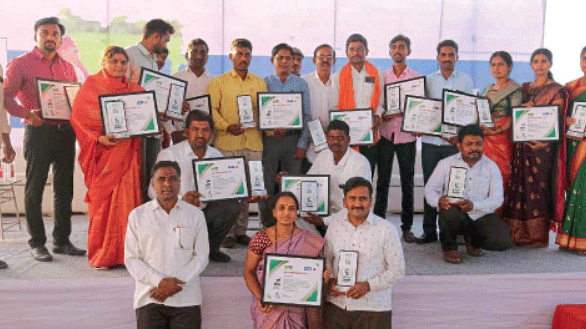 Agrowon Exhibition 2024 : प्रयोगशील युवा शेतकऱ्यांचा ‘ॲग्रोवन’’च्या ...