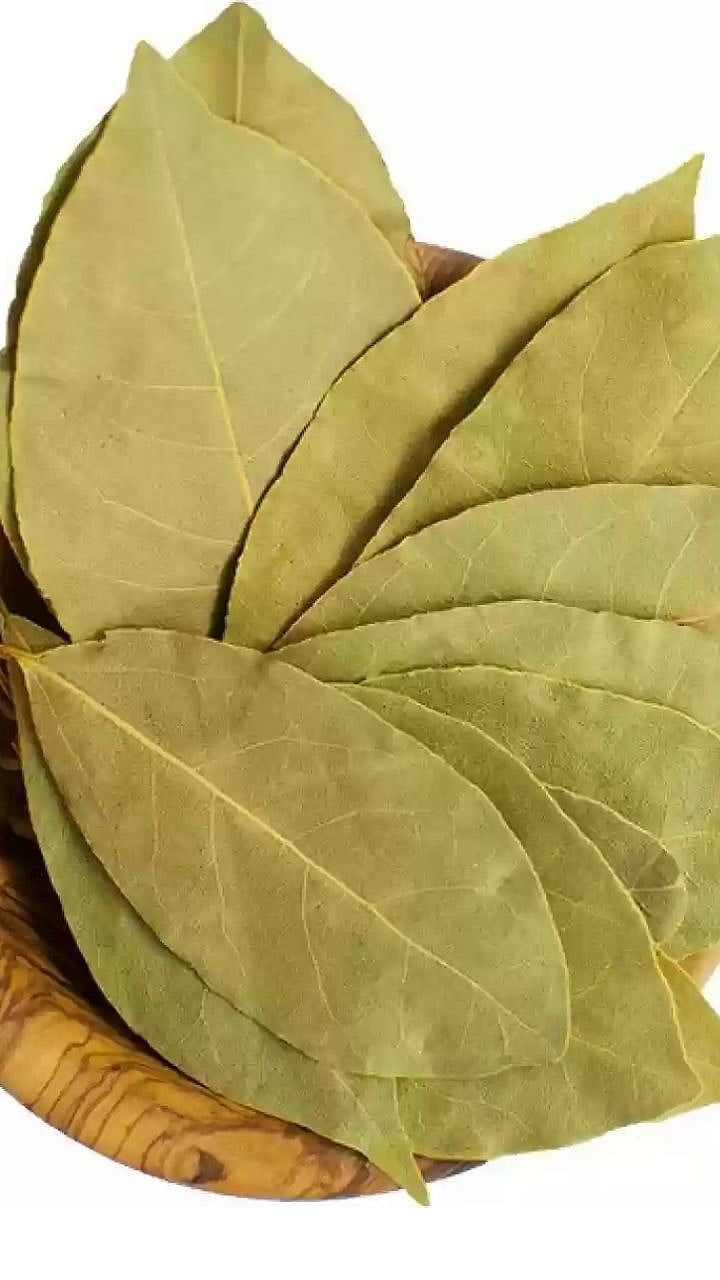 Cinnamon Leaf : तमालपत्र पाण्यात उकळून पिल्यास काय फायदे होतात |amazing ...