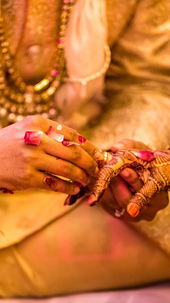 Samudayik Vivah : अवघ्या सव्वा रुपयात लग्न? कुठे केलं जातय?|group ...