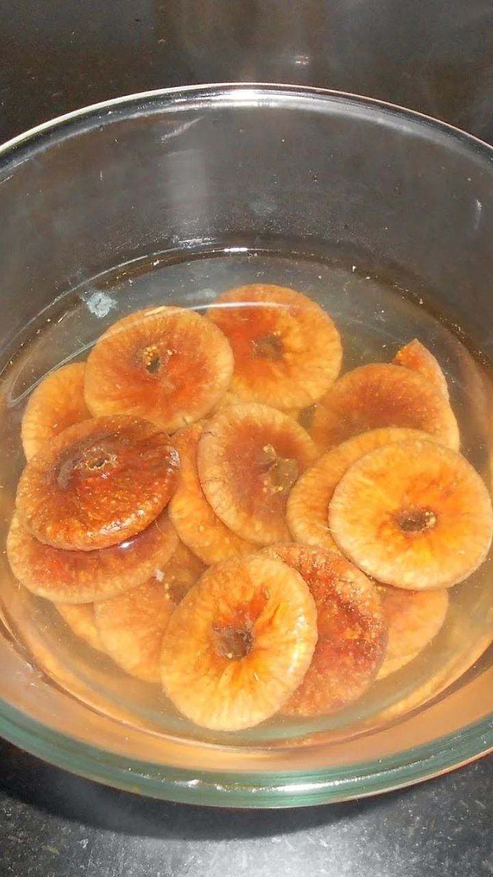 Fig Water : अंजीर पाणी प्यायल्याने शरीराला अनेक फायदे|Drinking fig ...
