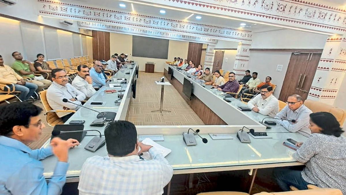 MahaRally Meeting | धुळ्यात महारॅलीची प्रशासनाकडून जय्यत तयारी ...