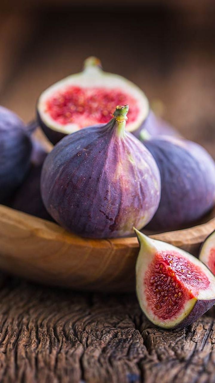 Eating Fig : हिवाळ्यात आवर्जून अंजीर खावे, असे होतील फायदे|You should ...