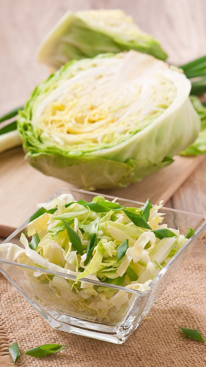 Cabbage Health Benefits : आरोग्यवर्धक पोषकतत्वांचा खजिना कोबी|Health ...