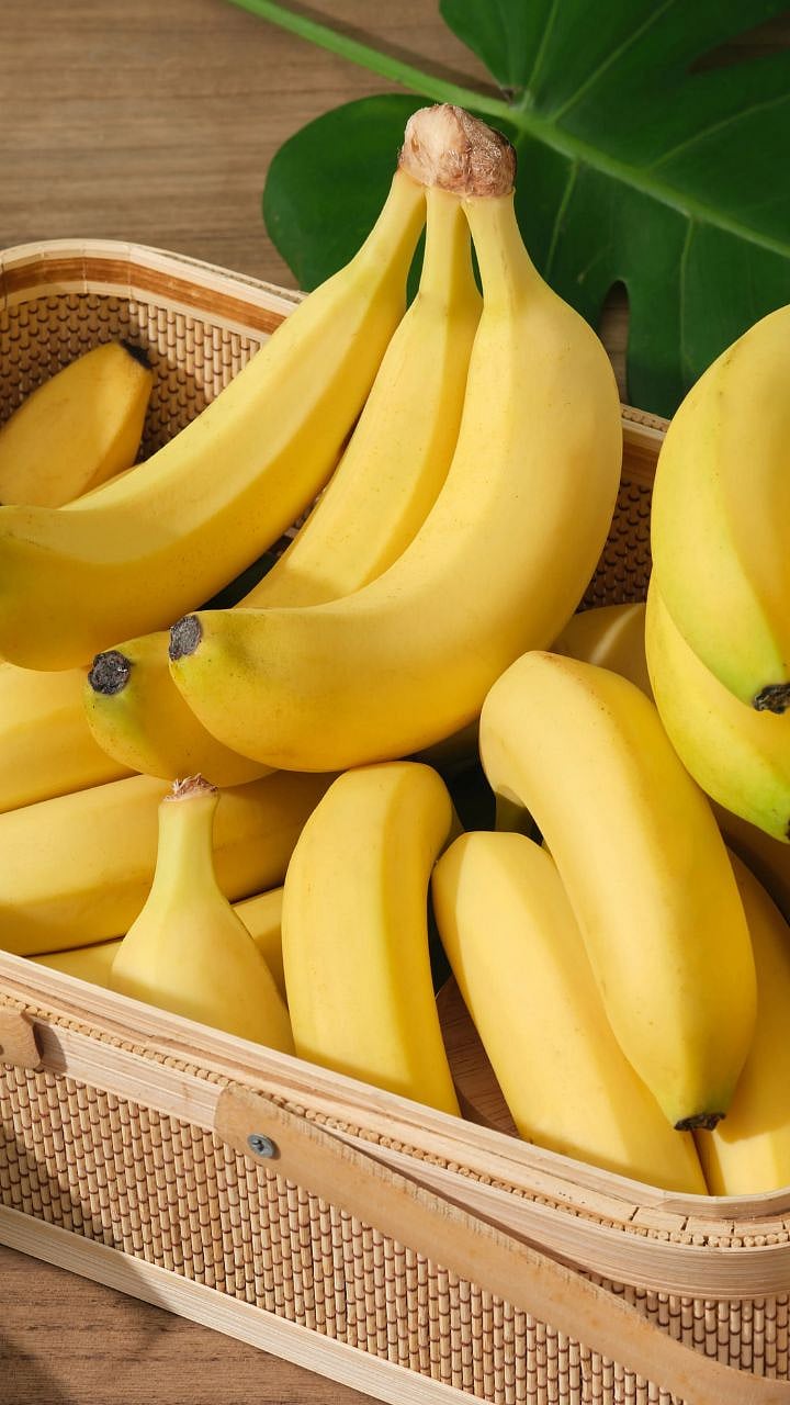 Banana Benefits : हृदय मजबूत करायचंय, तर रोज एक केळ खा|you want to ...