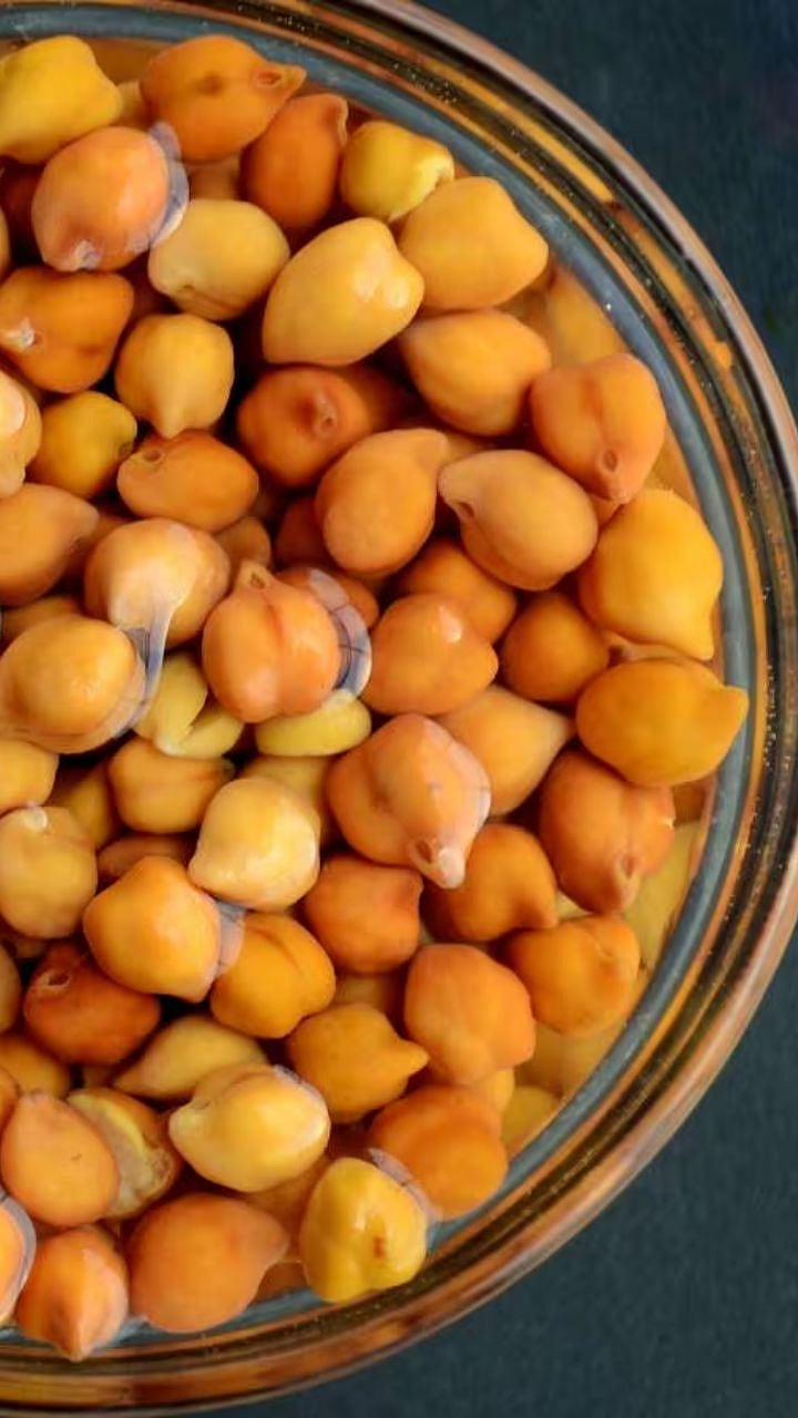 Soaking Chana Seeds : रोज सकाळी भिजलेले हरभरे खा अन् परिणाम पाहा ...