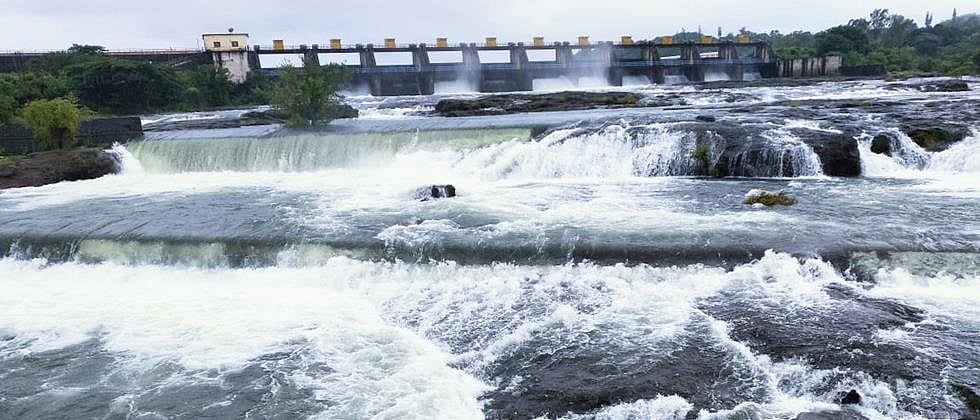 Pune Dam Storage : पुणे जिल्ह्यातील धरणांत दोन दिवसांत ४४ टीएमसी पाणी ...