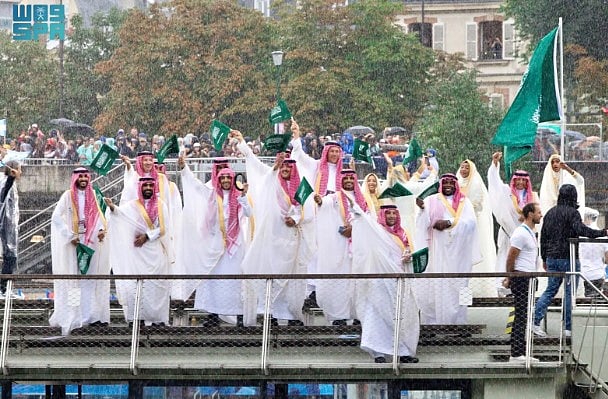 Saudi Athletes Proudly Raise Their Country’s Flag at Paris Olympics