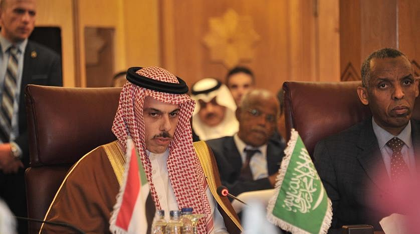Saudi Minister of Foreign Affairs Arrives in Davos at the Head of the ...