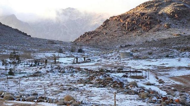 Tabuk Jabel Al-Lawz, ice wonder of Saudi Arabia’s winter