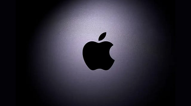 Apple AI Errors Spark Outrage Over Fake News Claims
