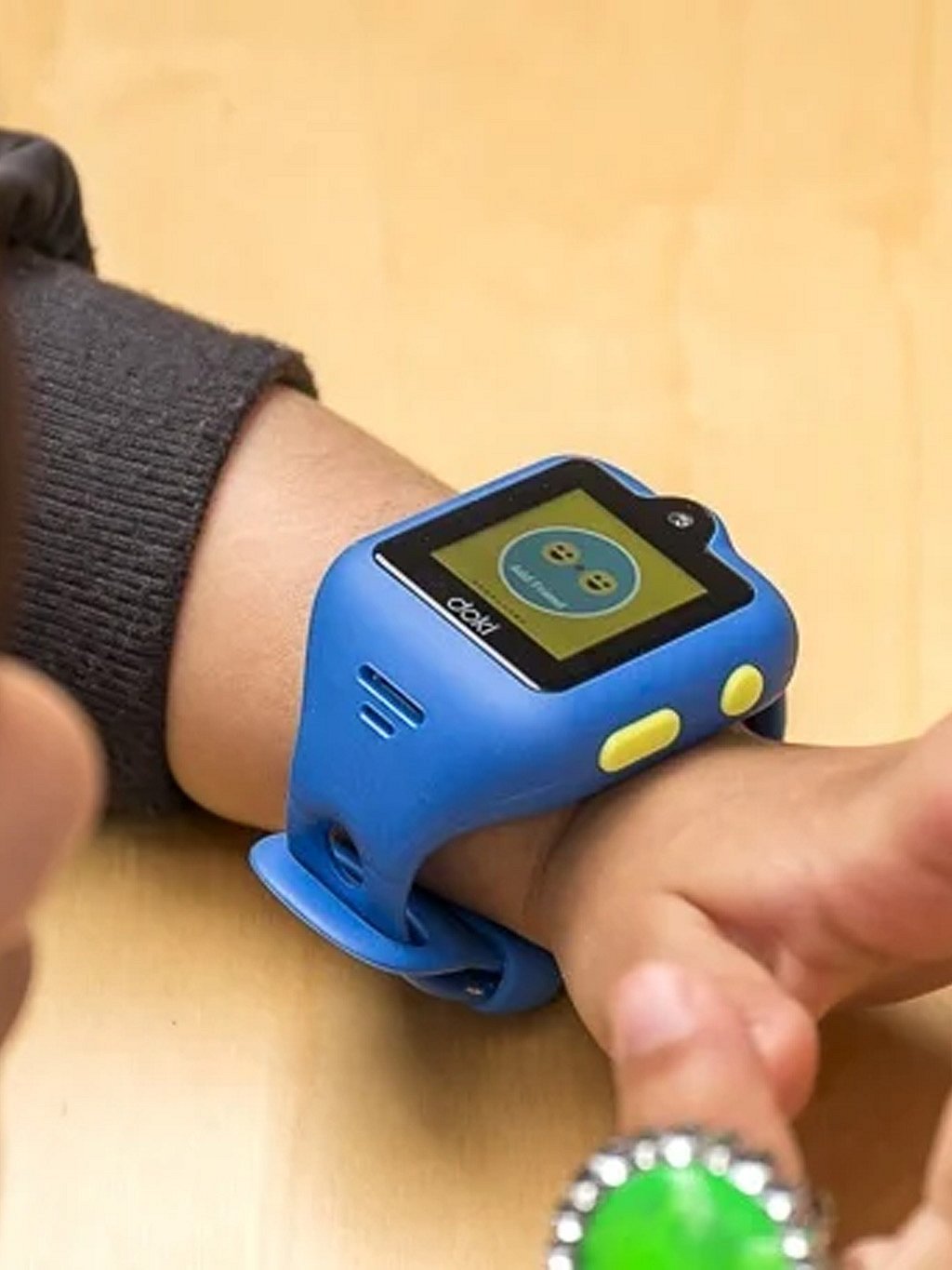 5 Best Gadgets to Track Your Kids Whereabouts