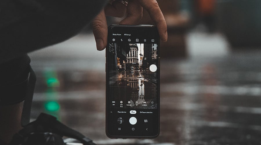 How to Click Great Photos Even With a Cheap Phone