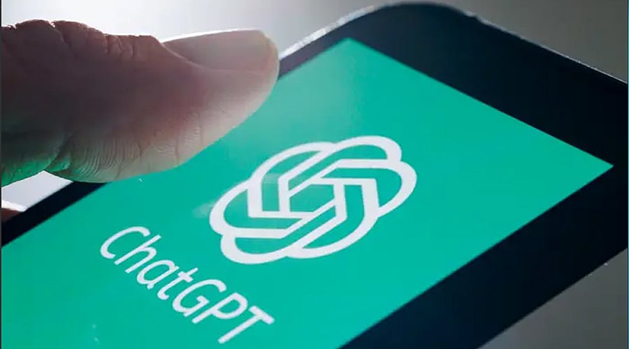 ChatGPT & DeepSeek Users Targeted in Massive Chrome Extension Data Breach