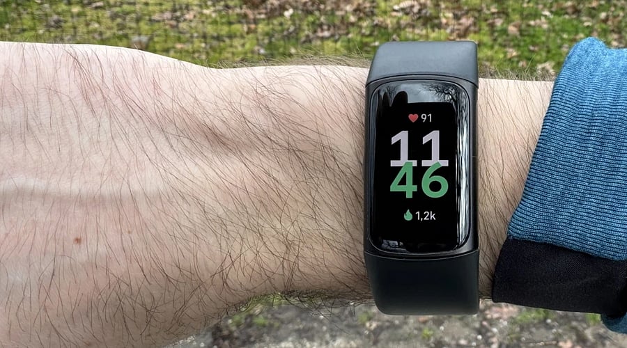 Amazon Sale 2025: Best Smartwatch Deals, Grab Exciting Offers