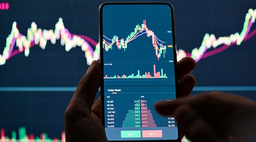 Tips for Getting Into Trading While Minimizing Transaction Costs