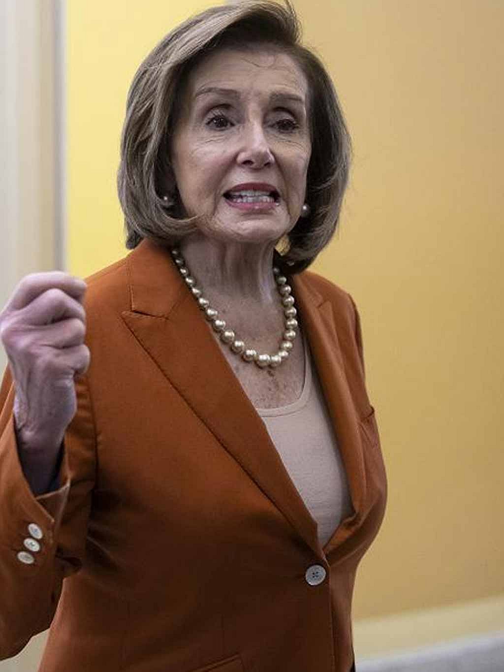 Nancy Pelosi Considers Backing GOP's FIT21 Crypto Bill