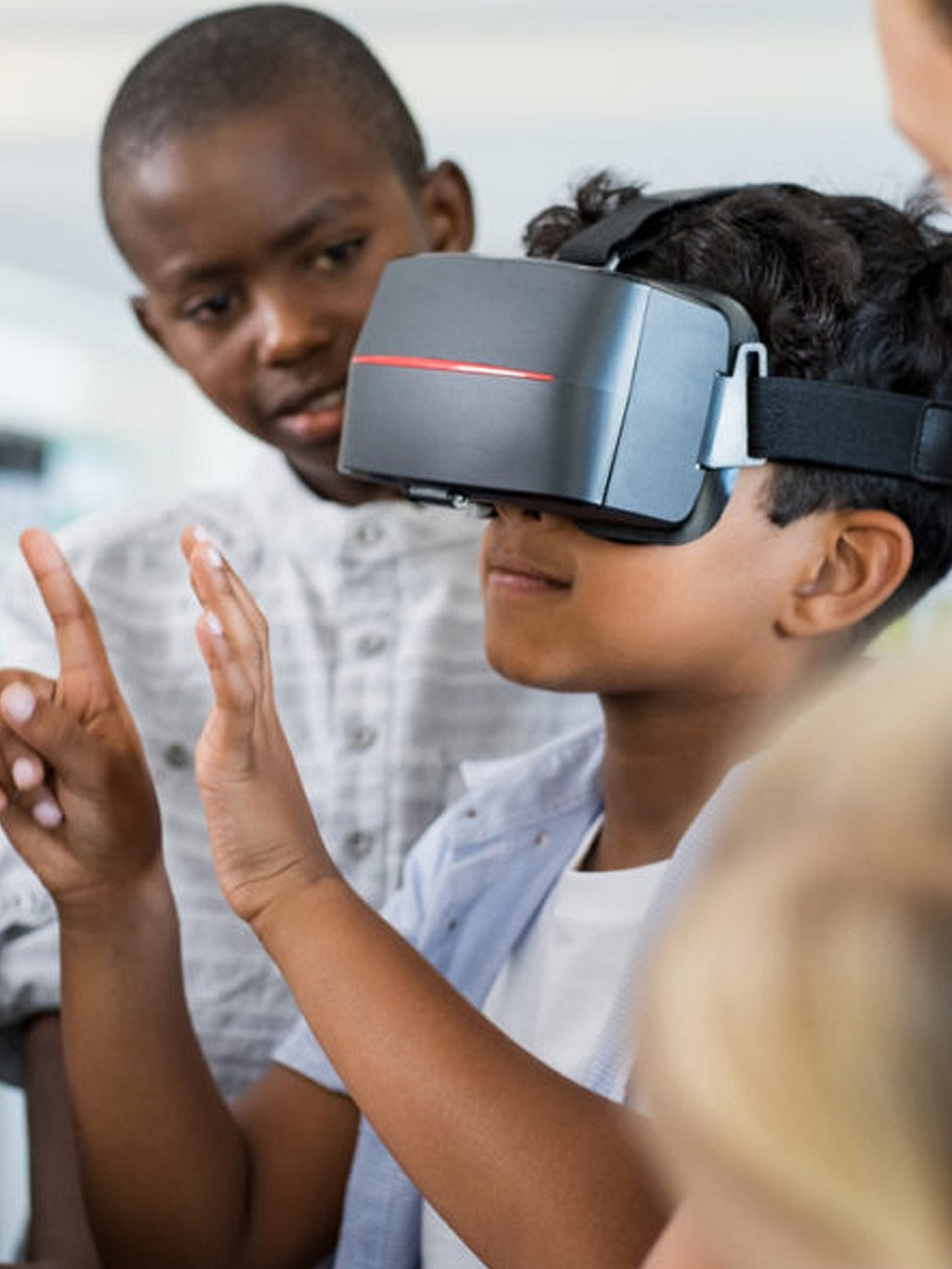 Top 5 VR Platforms for Education