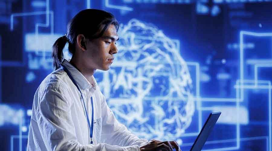 Quantum Computing: Applications and Challenges