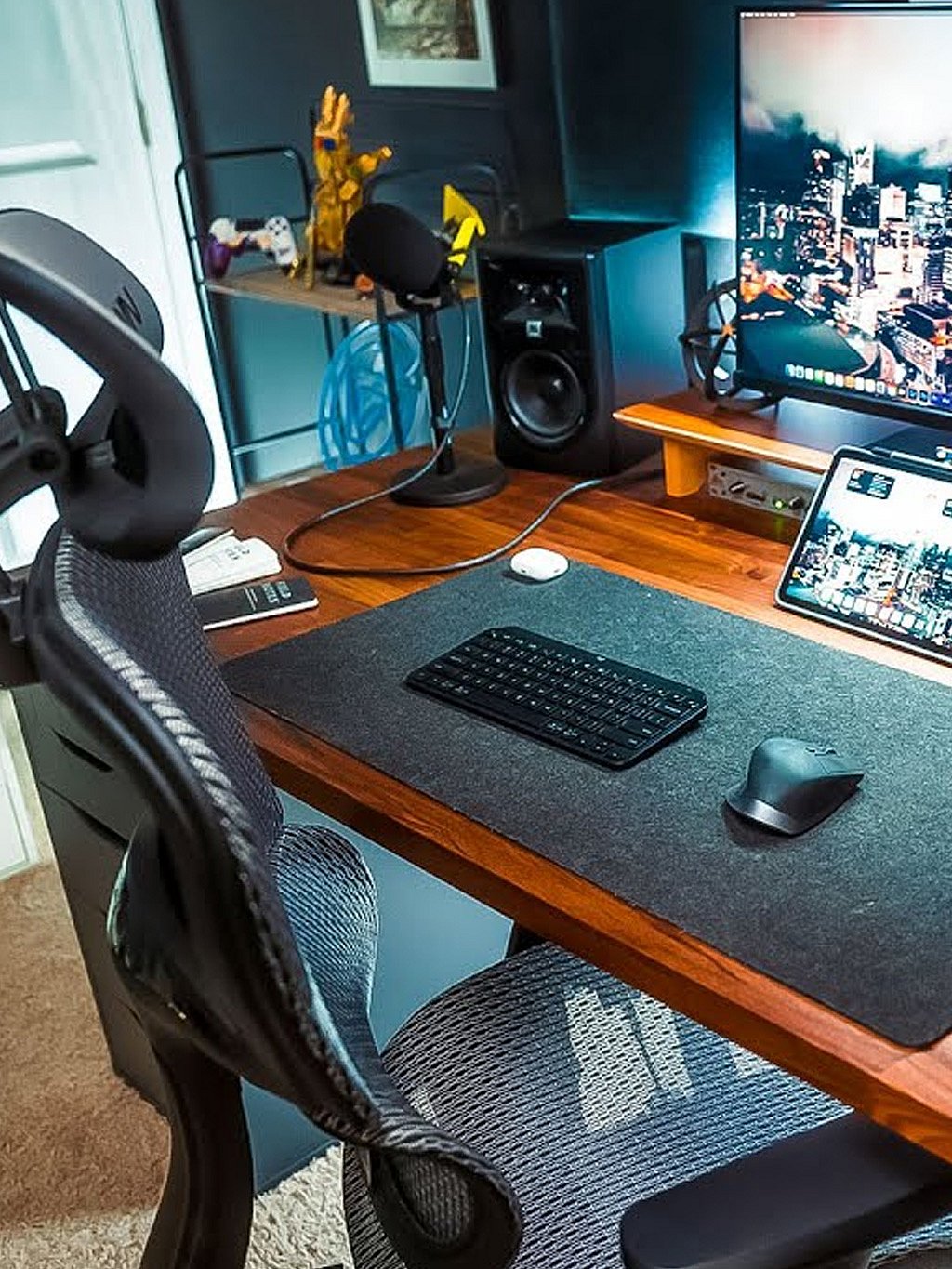 Affordable Gaming Desks for Pro Setups