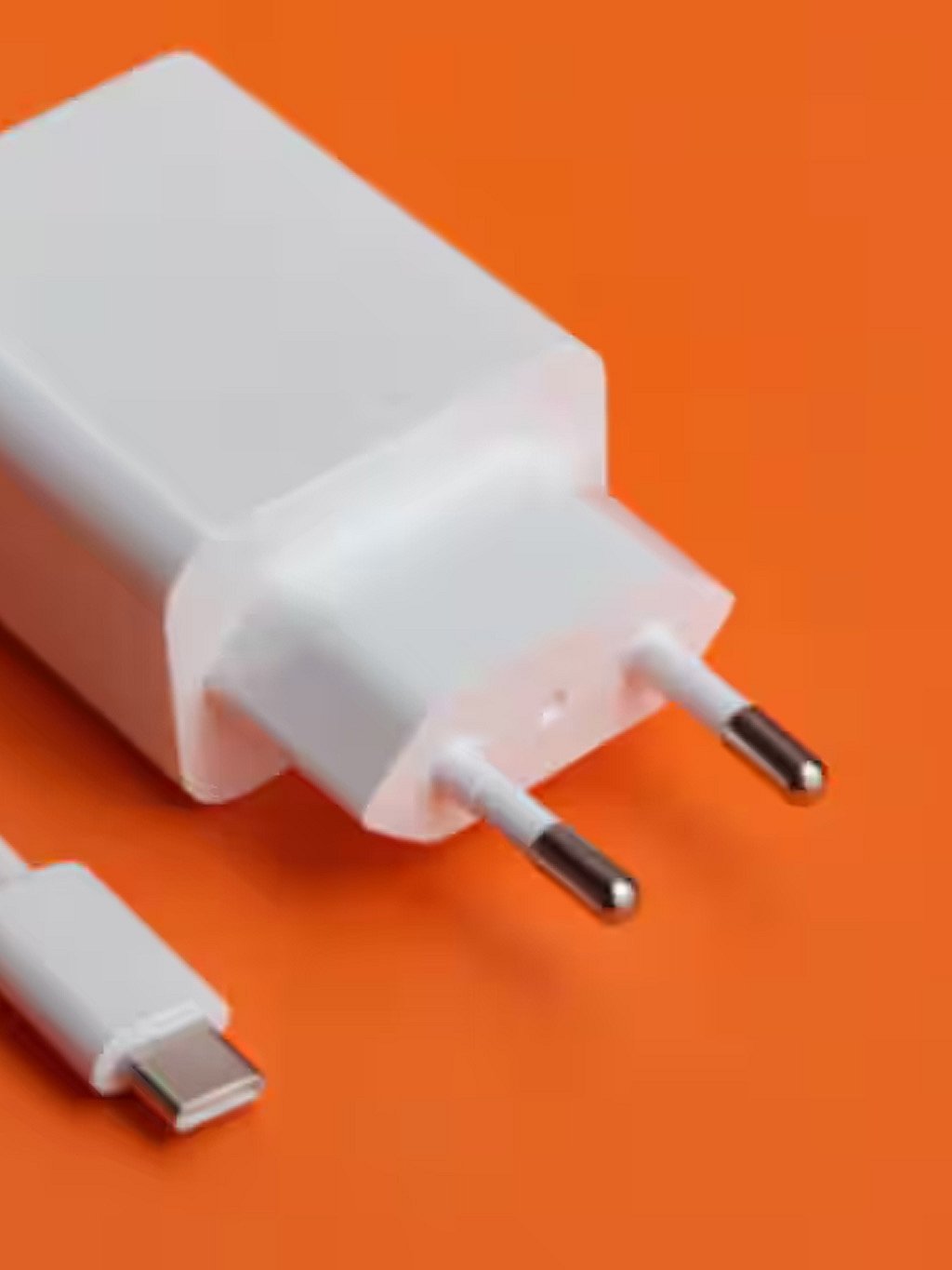 Best Charger Adapters for Seamless Travel in 2025
