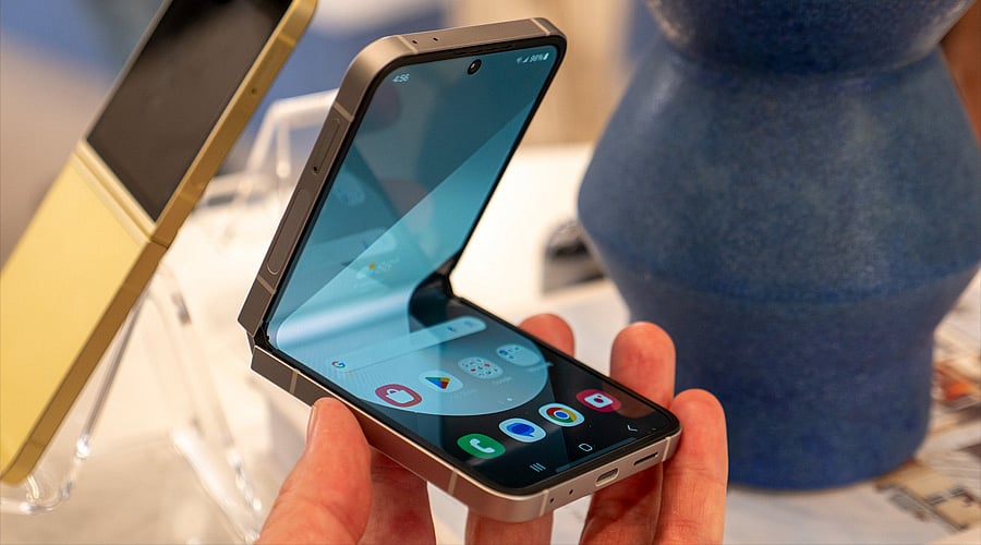 Samsung Galaxy Z Flip 7: Design, Specs, and Price Expectations